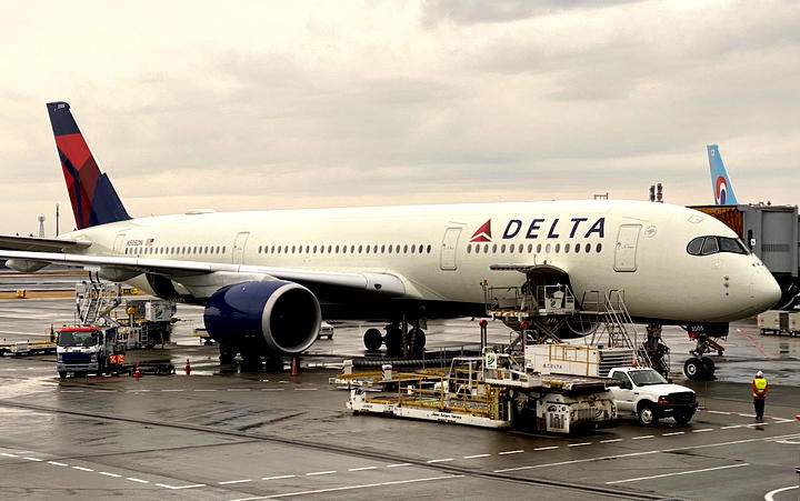 Delta Free Wi-Fi On International Flights: Rollout Schedule Revealed ...