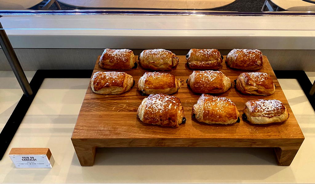 Review: Capital One Lounge DFW (WOW!) - One Mile at a Time