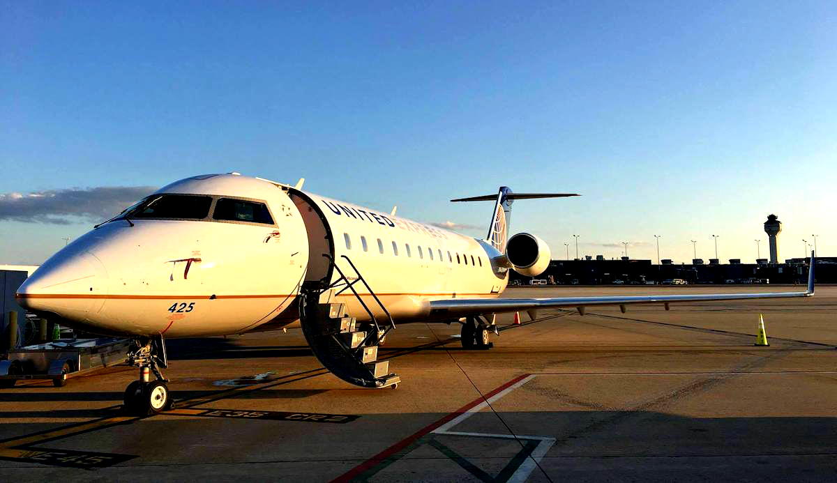 United Airlines' Spacious Mesa CRJ-900s - One Mile at a Time