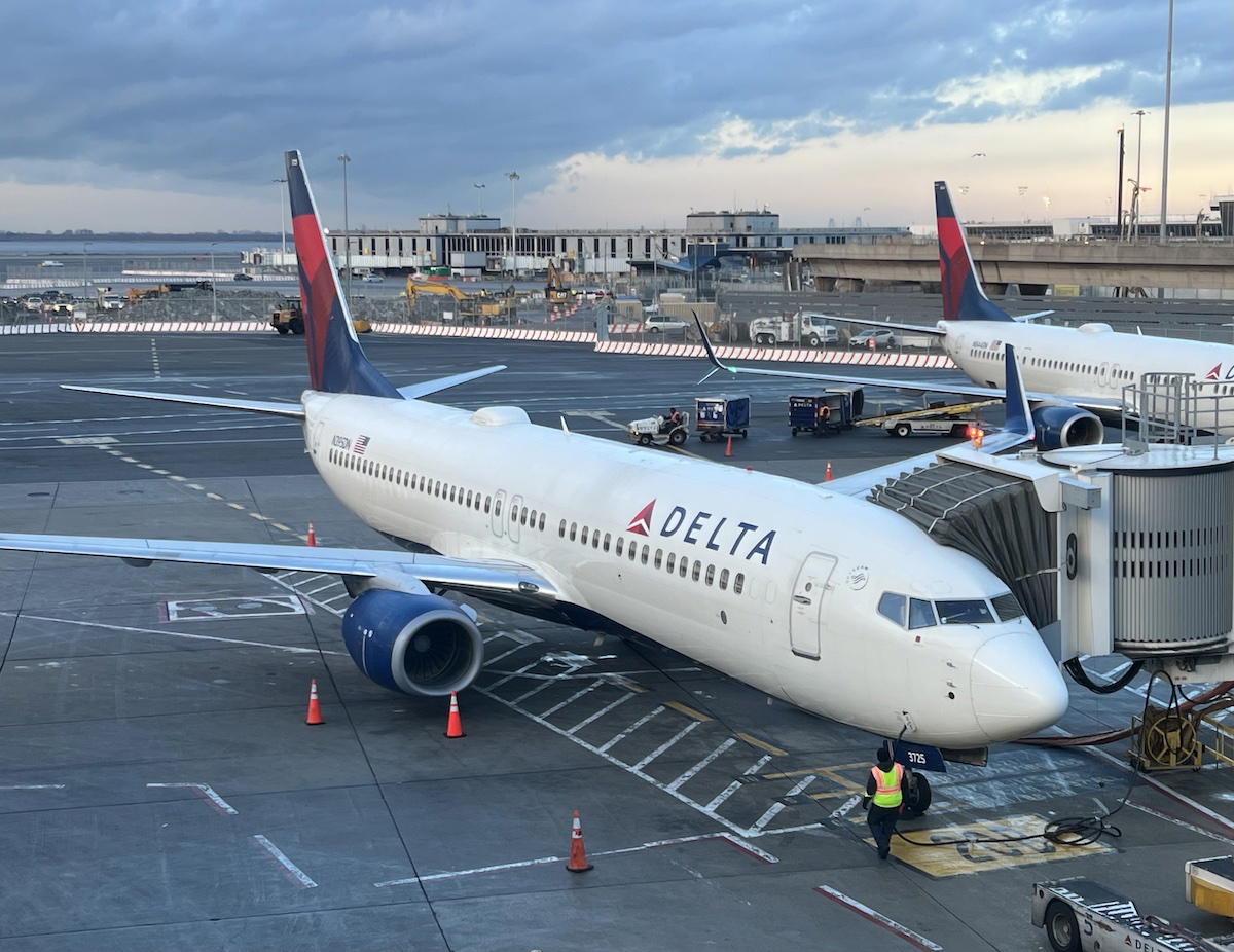 Delta's Fast & Free Inflight Wi-Fi: How It Works - One Mile at a Time