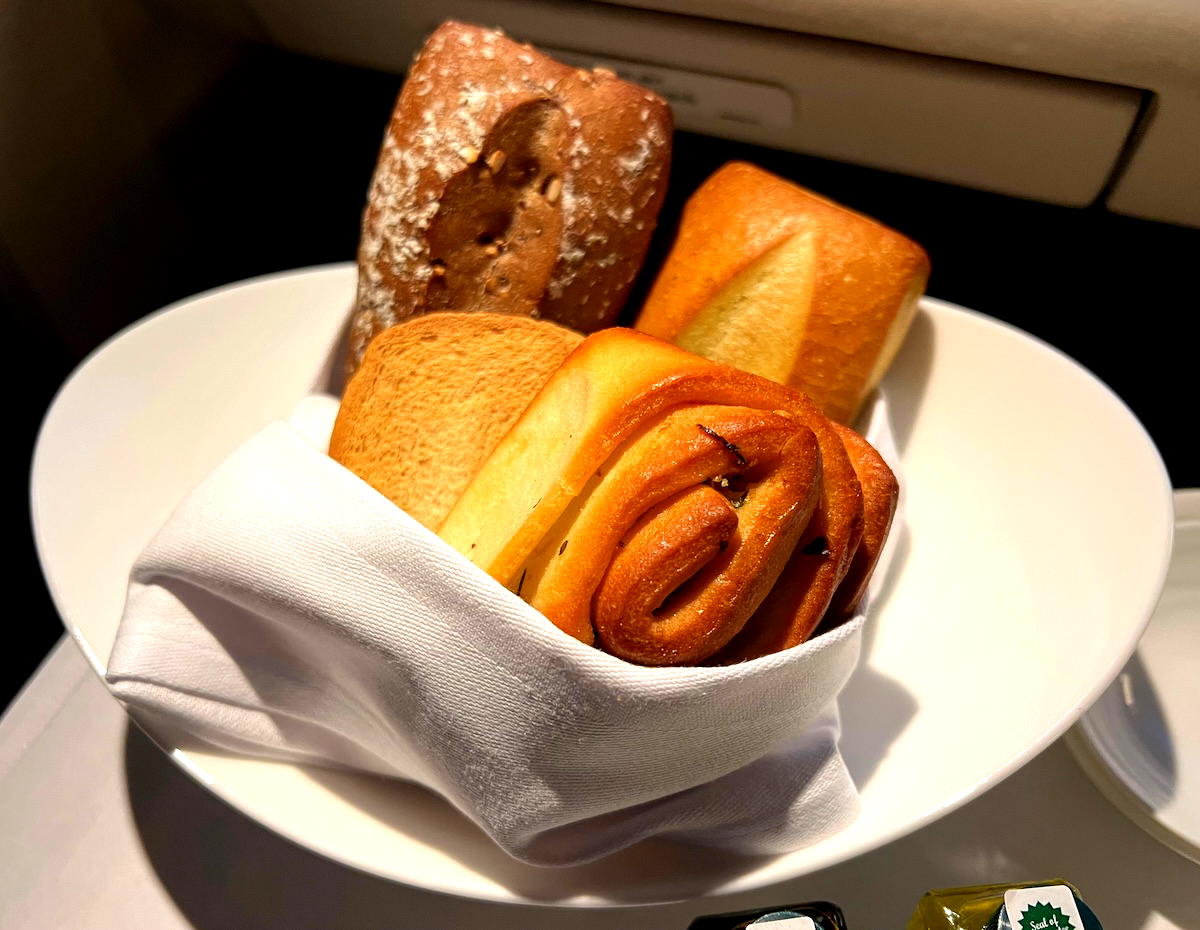 Review: "New" Emirates First Class Airbus A380 (DXB-IAH) - One Mile at ...