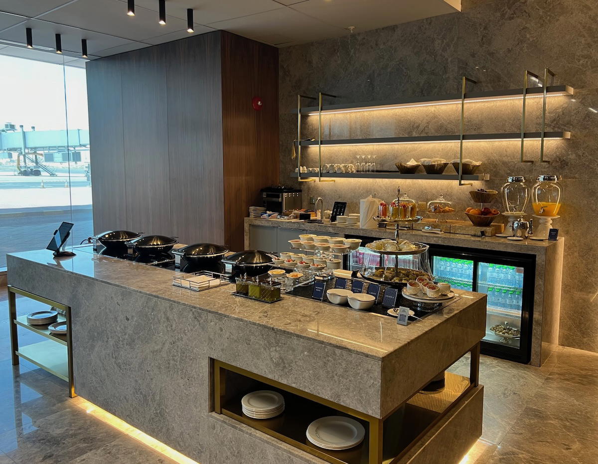 Review: Kuwait Airways Elite Lounge Kuwait Airport (KWI) - One Mile at ...
