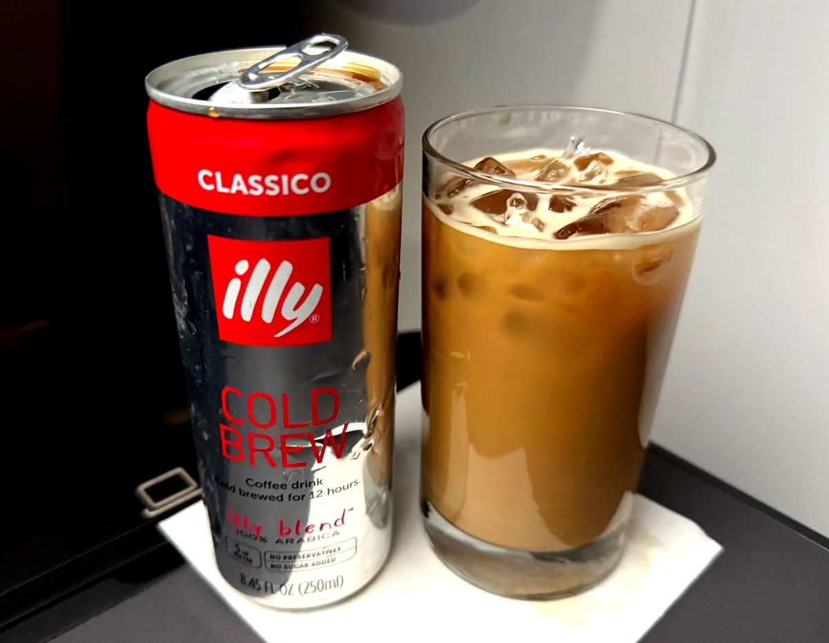 United 737 MAX First Class: Swanky Cabins, Great Tech, And Cold Brew ...