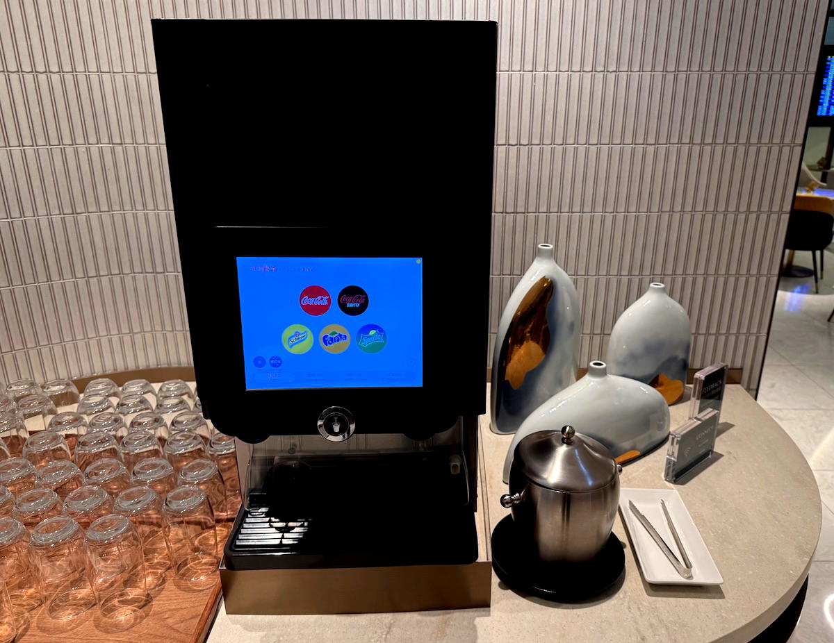 Review: Kyra Lounge Hong Kong Airport (HKG) - One Mile at a Time